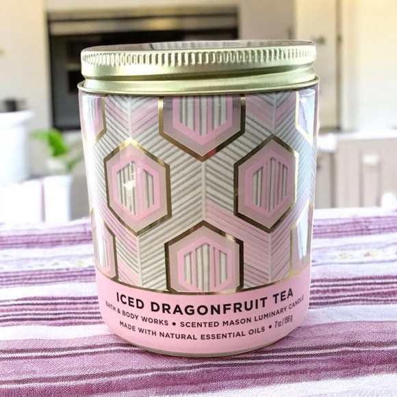 Bath & Body Works | Accents | 25 Hrs Iced Dragonfruit Tea Single Wick ...
